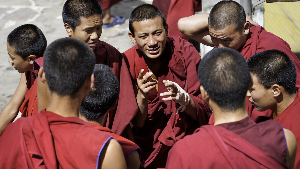 India Introduces New School Curriculum for Monasteries Bordering China ...